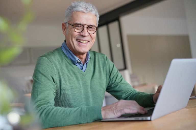 12 tips for a successful Zoom interview - Rest Less