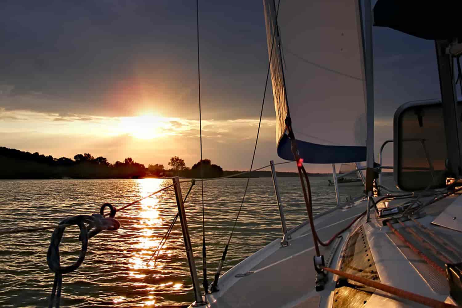 4 types of sailing holiday that offer fun, freedom and adventure - Rest ...