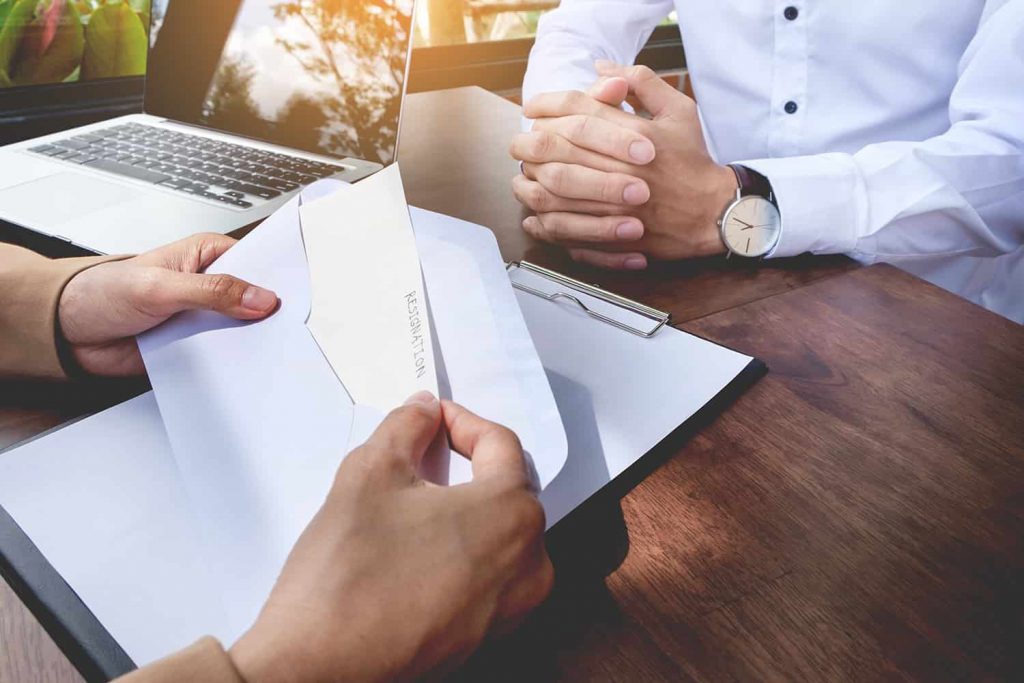 6 tips for handing in your notice at work - Rest Less