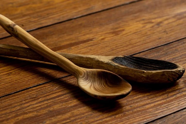 12 practical things you can make from wood - Rest Less