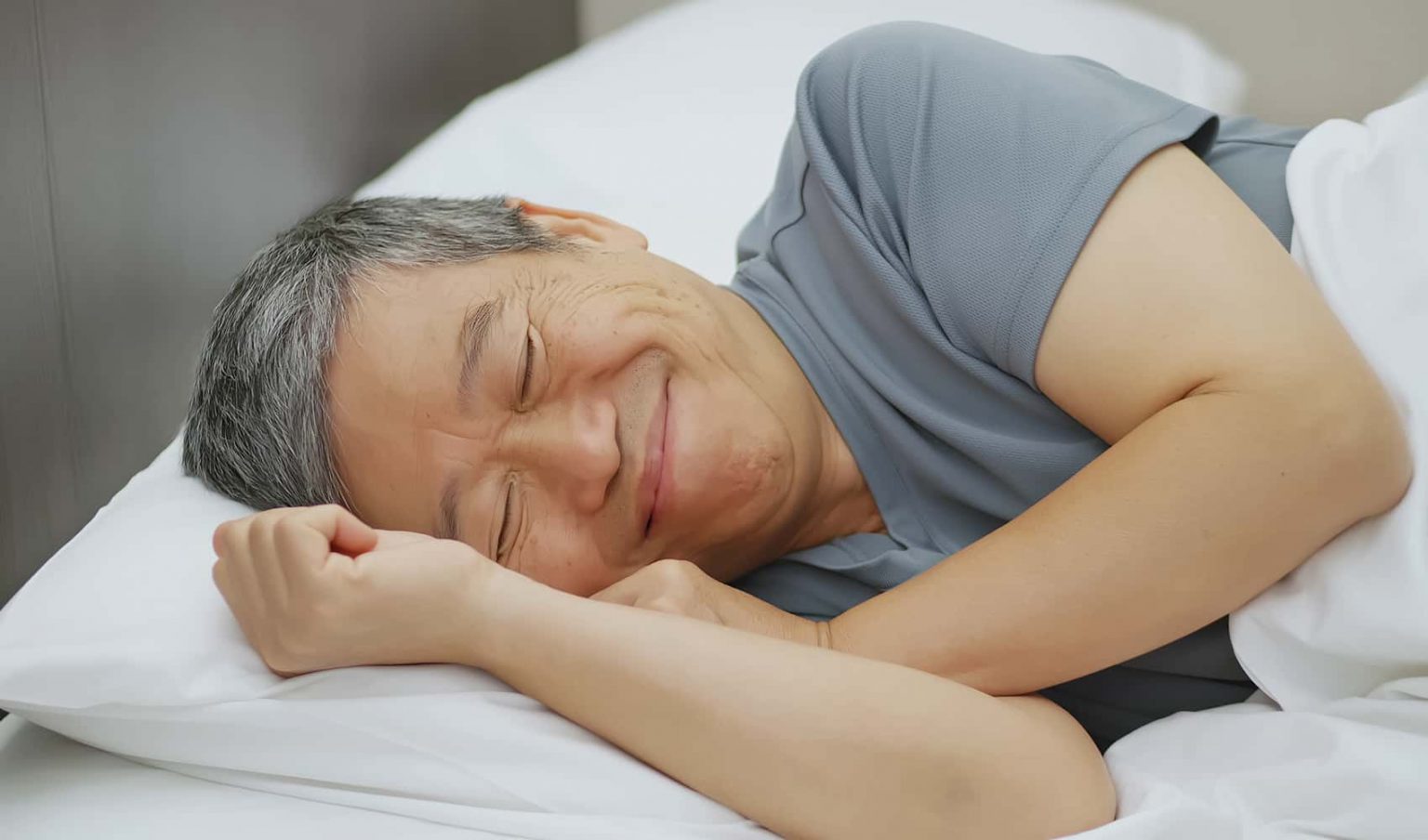 7 tips to help you choose the right pillow - Rest Less