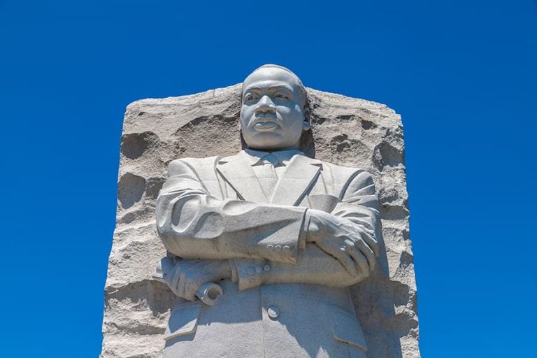 25 historic events that happened in January - Rest Less