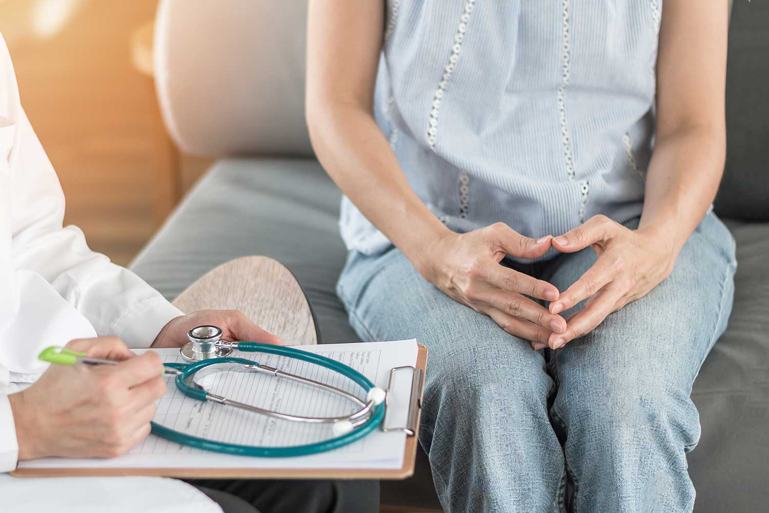 8 tips to make smear tests more comfortable after menopause - Rest Less