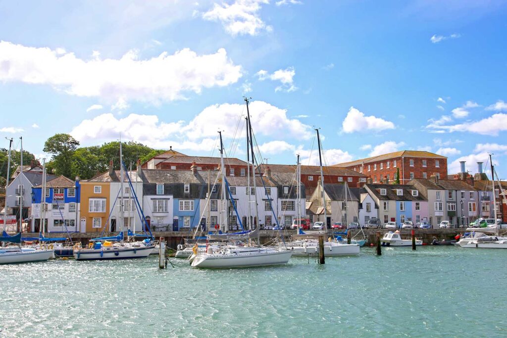 Always dreamt of living by the sea? Here are 9 beautiful seaside towns ...