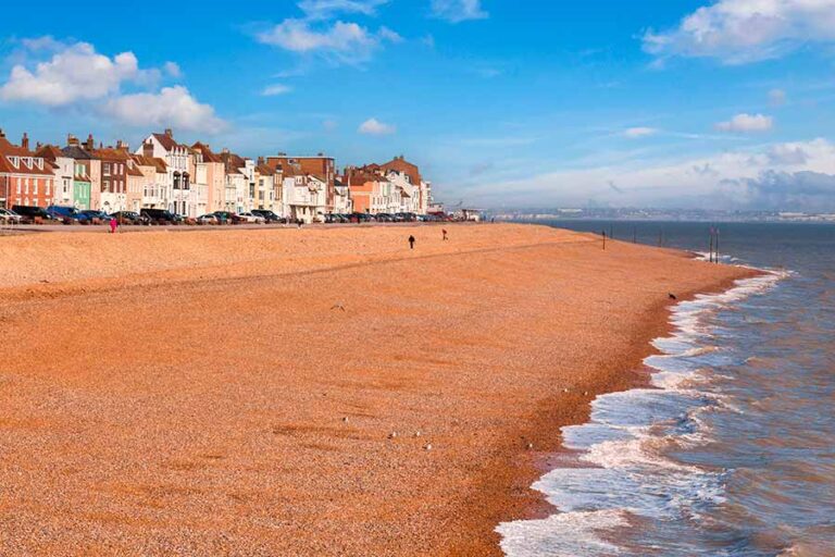 Always dreamt of living by the sea? Here are 9 beautiful seaside towns ...