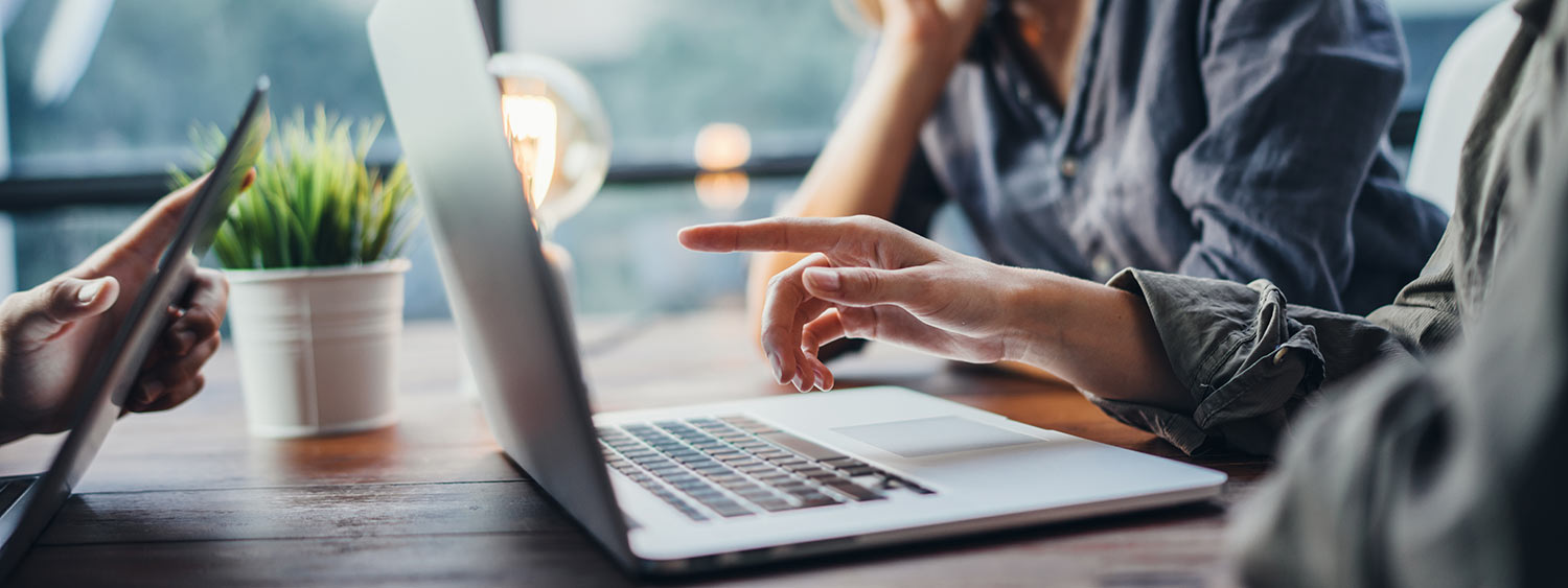 10 reasons to take your business online - Rest Less