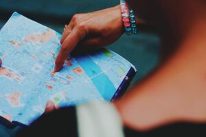 How to Become a Tour Guide - Rest Less