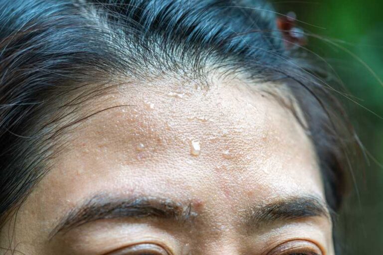 12 possible warning signs of heart disease - Rest Less