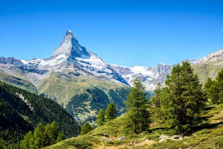 14 of the best travel destinations to visit in April - Rest Less