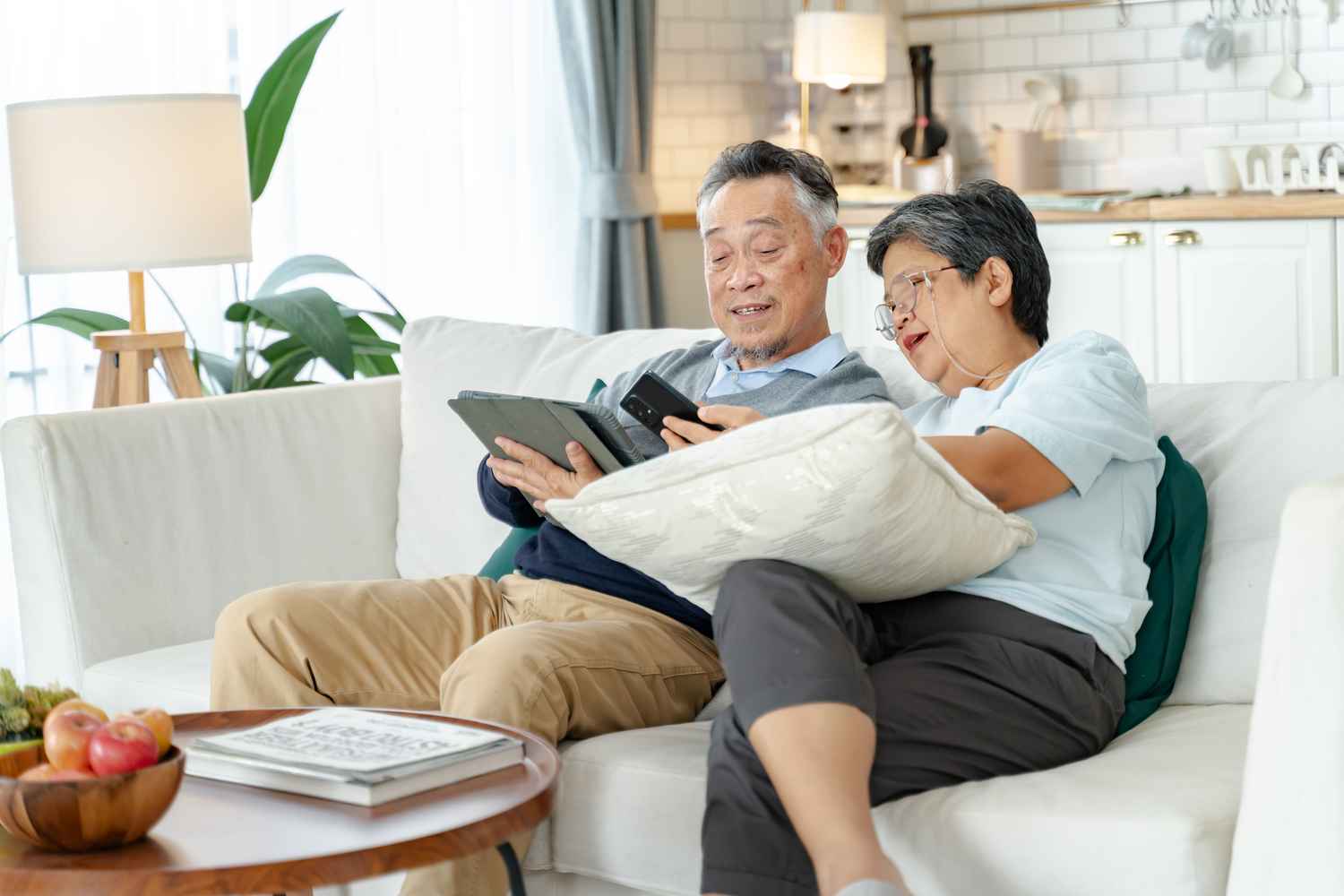 Technology made simple – 9 features of easy-to-use smartphones - Rest Less