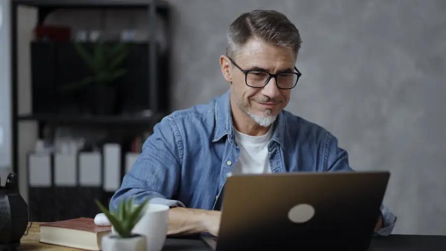 How to choose a new career to suit your personality - Rest Less