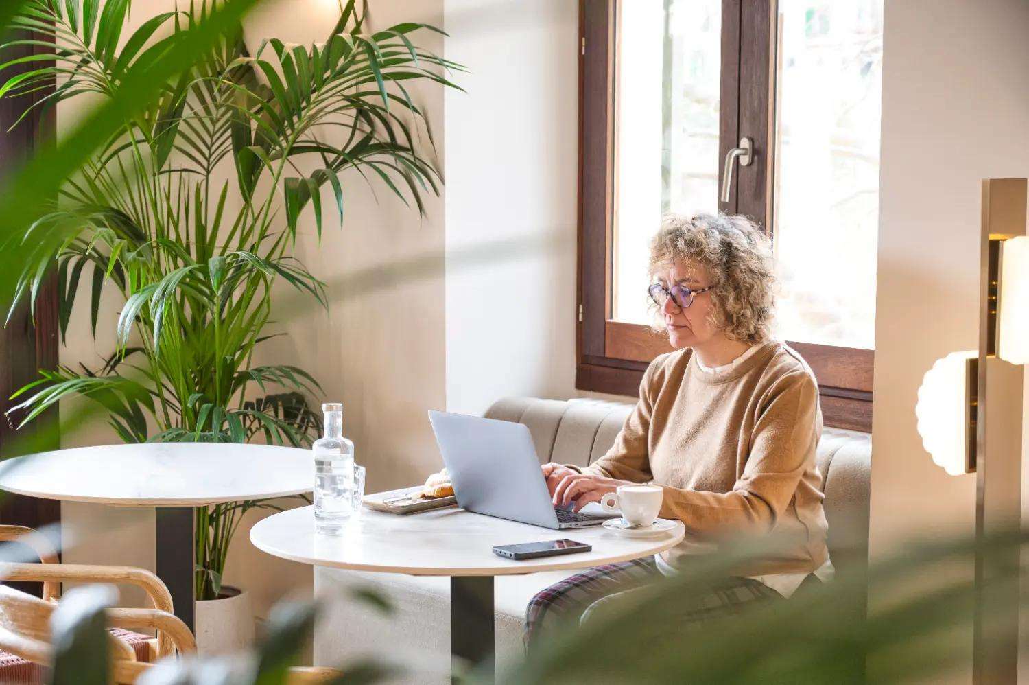 5 tips for recruiting and retaining over-50s with flexible working ...